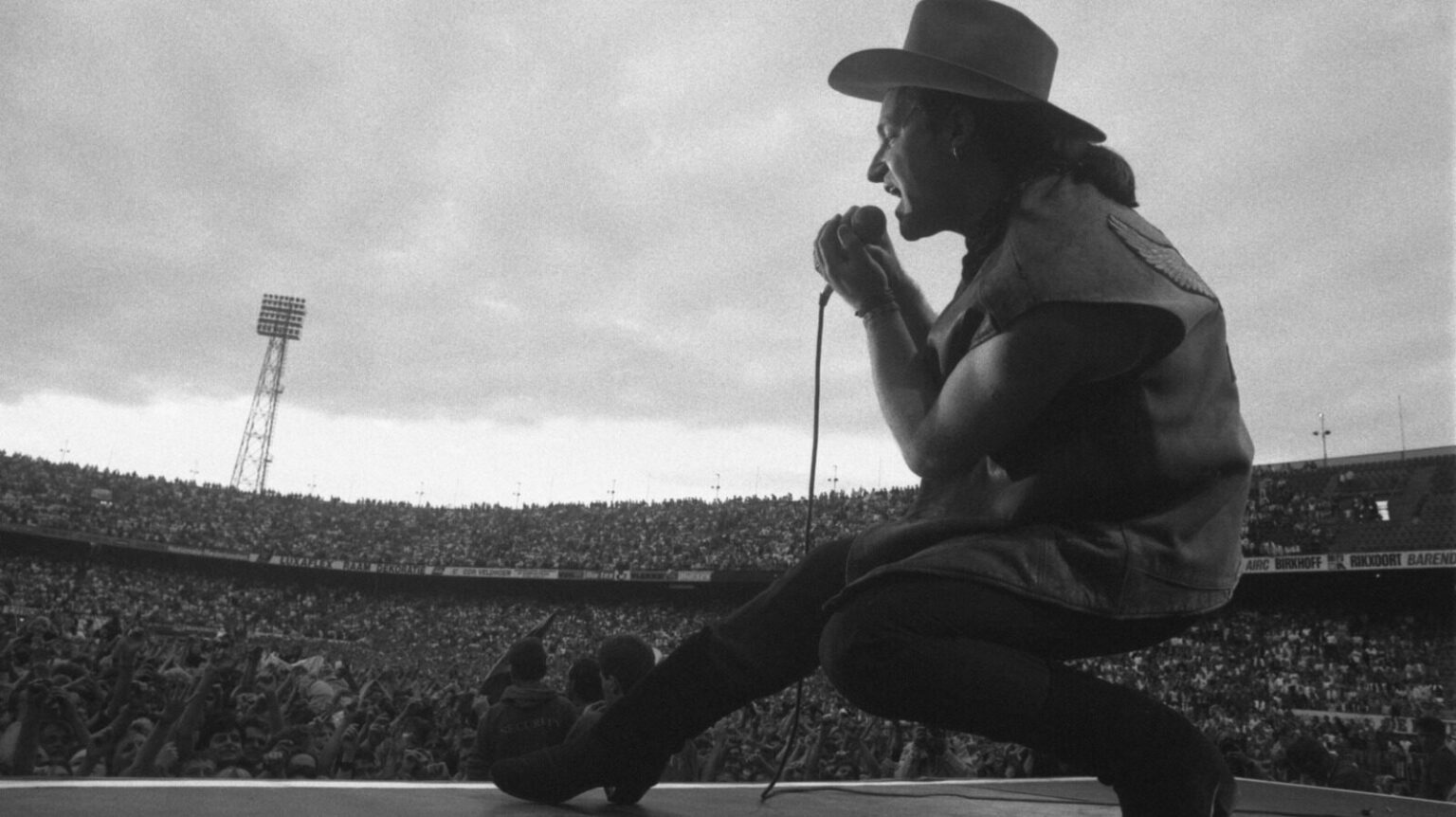 Cinco canciones que hicieron decaer el rock de los 80